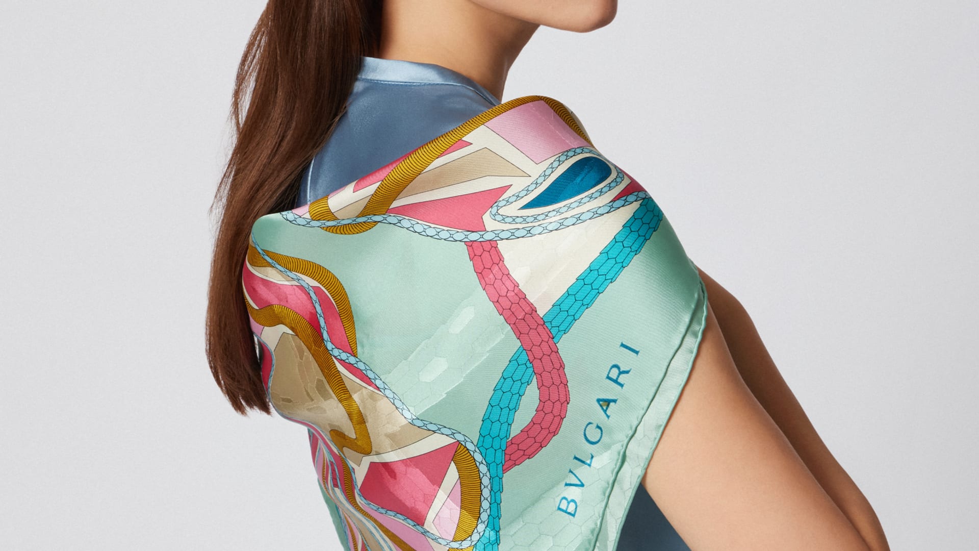 Serpenti Scarf Silk 245725 | Scarves | Bvlgari Official Store